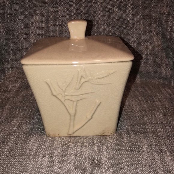 Pier 1 | Other | Vintage Pier Canister With Lid Bamboo Raised Pattern ...
